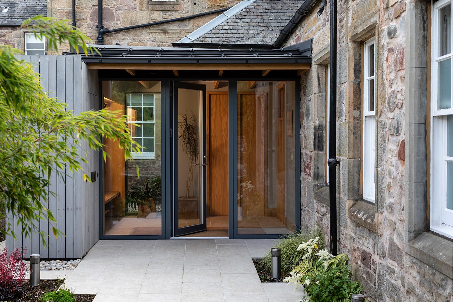 Helen Lucas Architects Edinburgh | project | entrance hall south ...